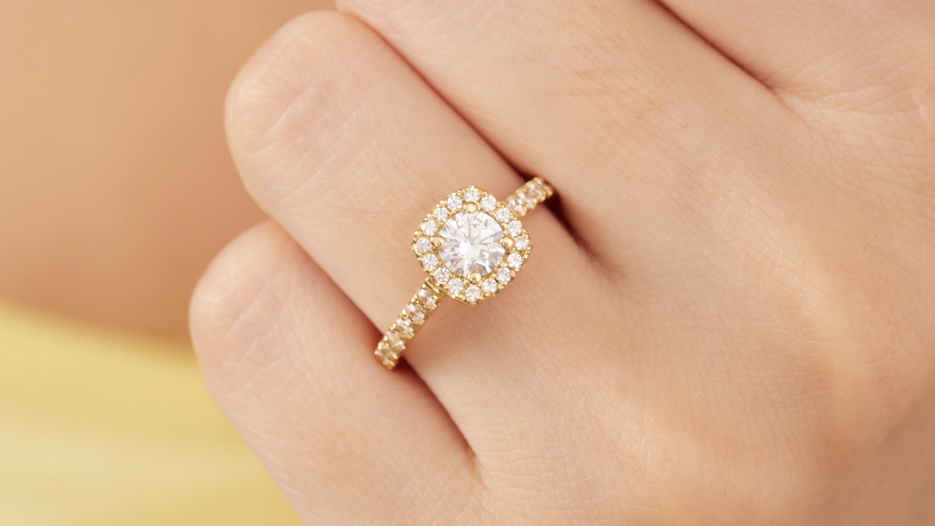 Modelos de sortijas de oro para mujer - Joyería Diamanti